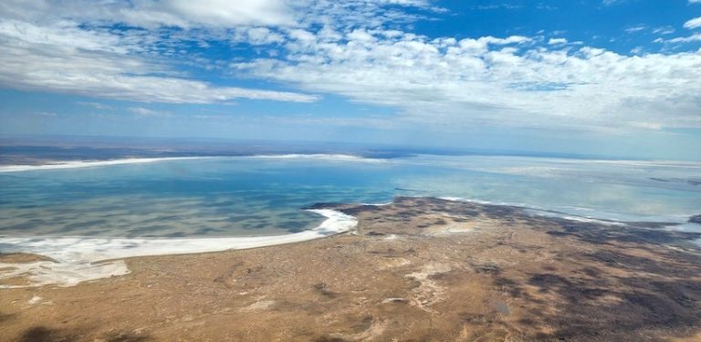 LAKE EYRE-KATI THANDA, 2-DAY AIR SAFARI - Travel West Outback Australia